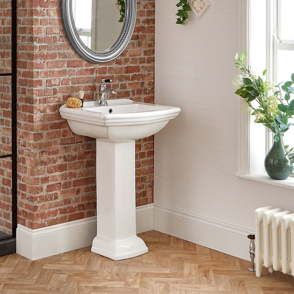 Milano Sandringham - Traditional 1 Tap-Hole Basin with Full Pedestal ...